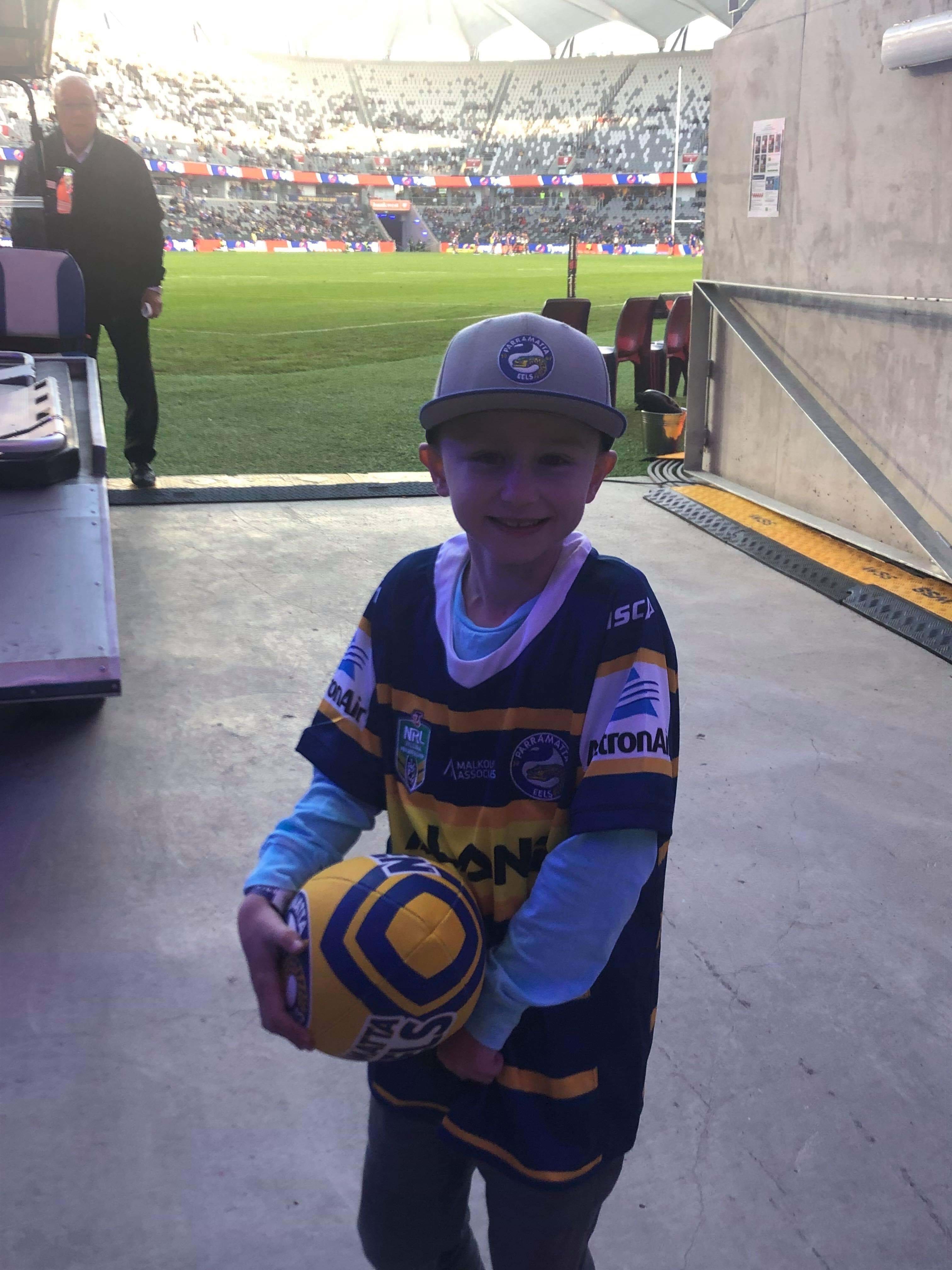VIP Jett visits Parramatta Eels | Footy Colours Day